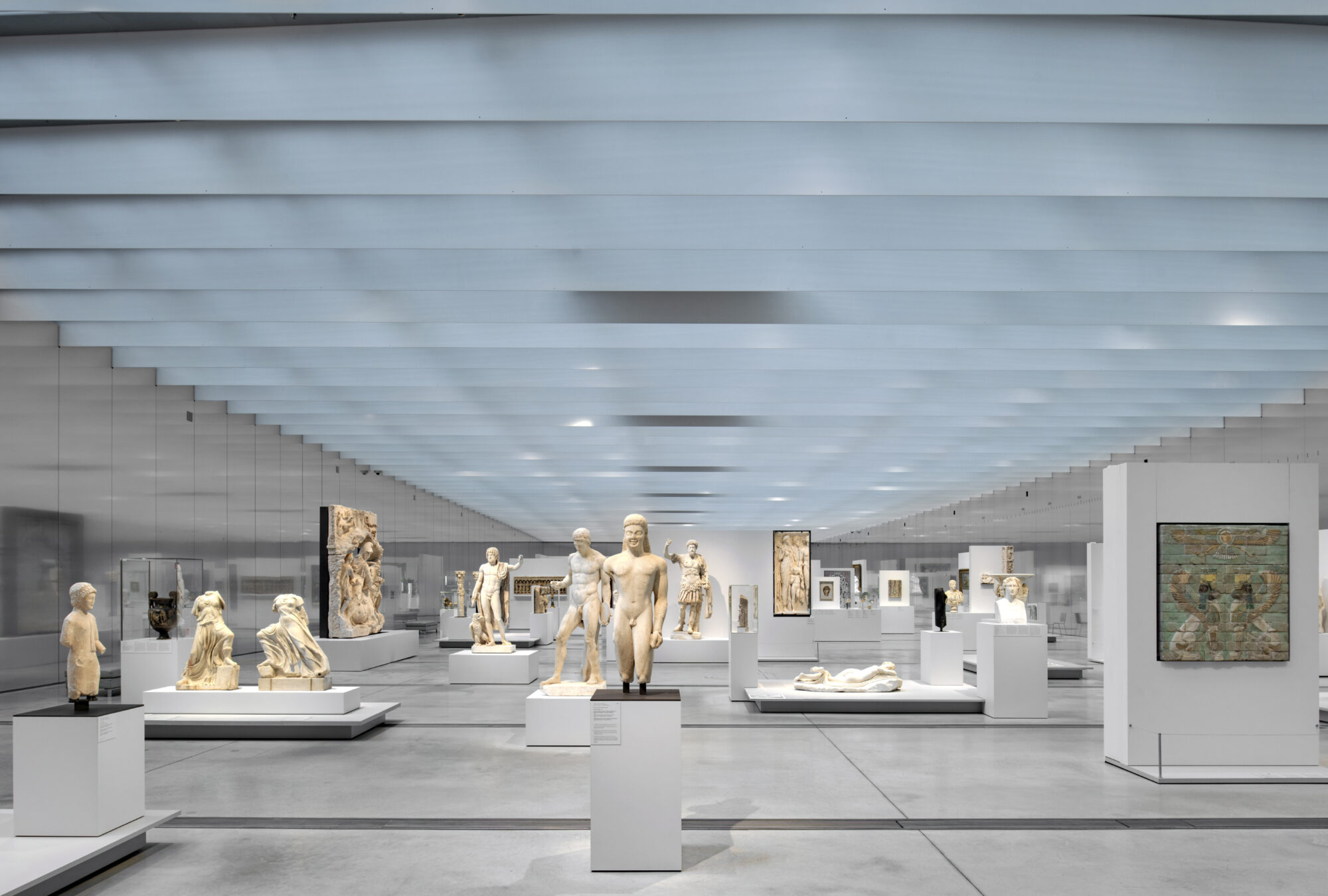Louvre Lens - Projects - Goppion