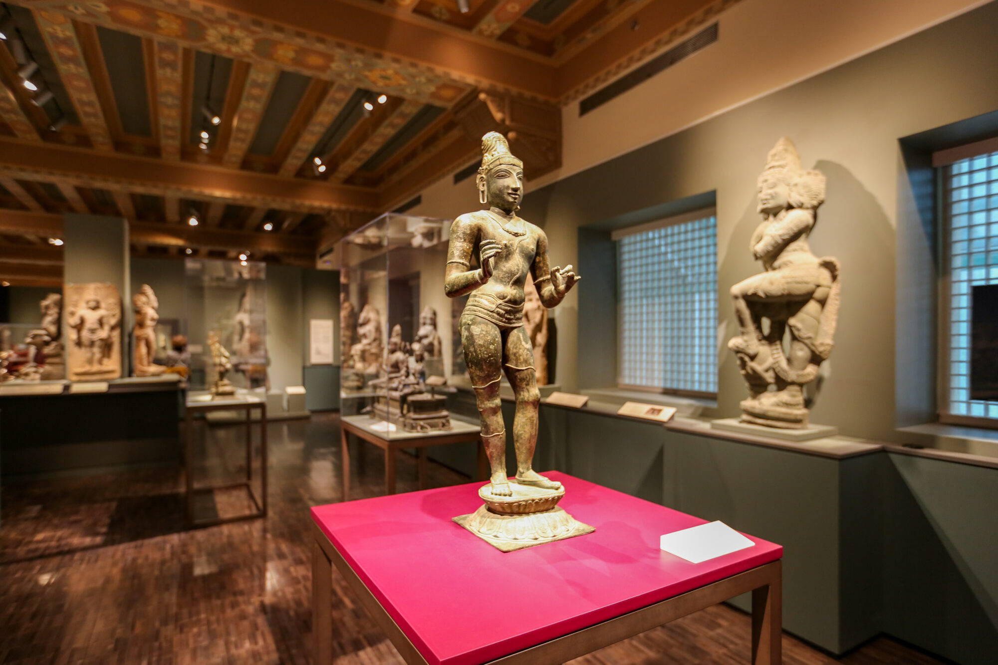Asian Art Museum - Projects - Goppion