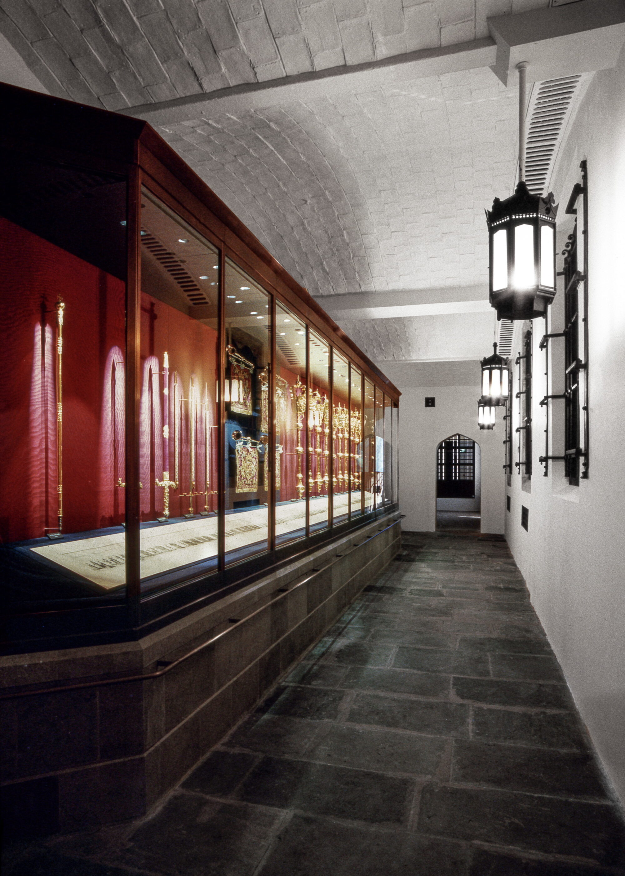 Tower of London – Jewel House - Projects - Goppion