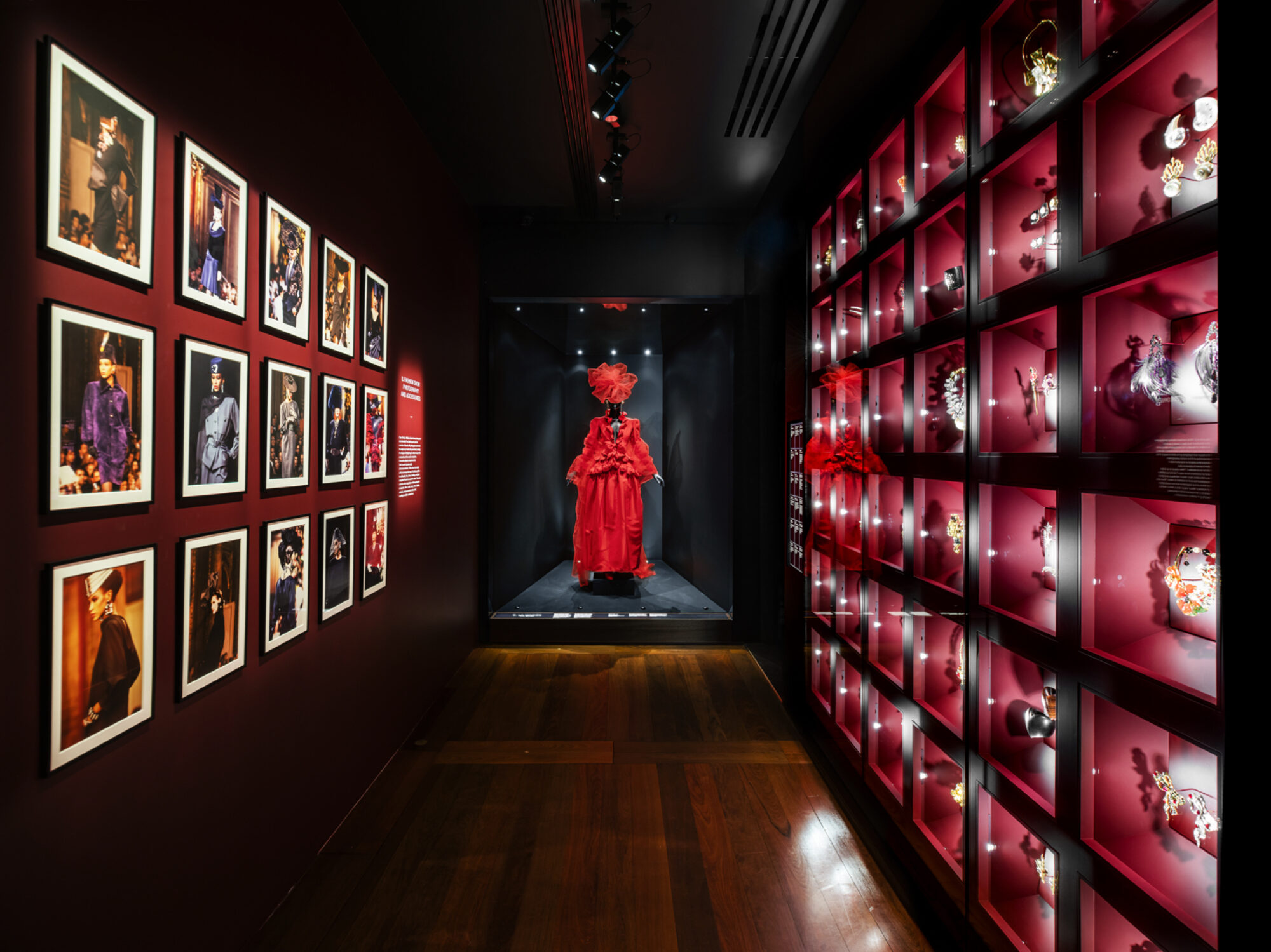 Yves Saint Laurent Museum - Projects - Goppion